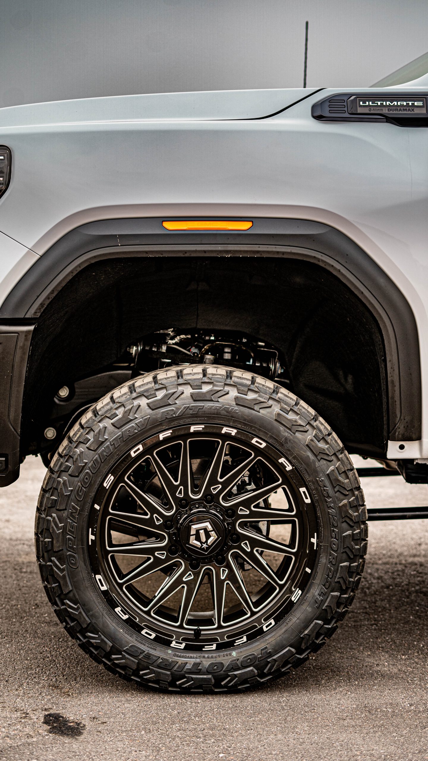 Lifted 2024 GMC Sierra HD Denali Ultimate - Soco Customs & Complete ...