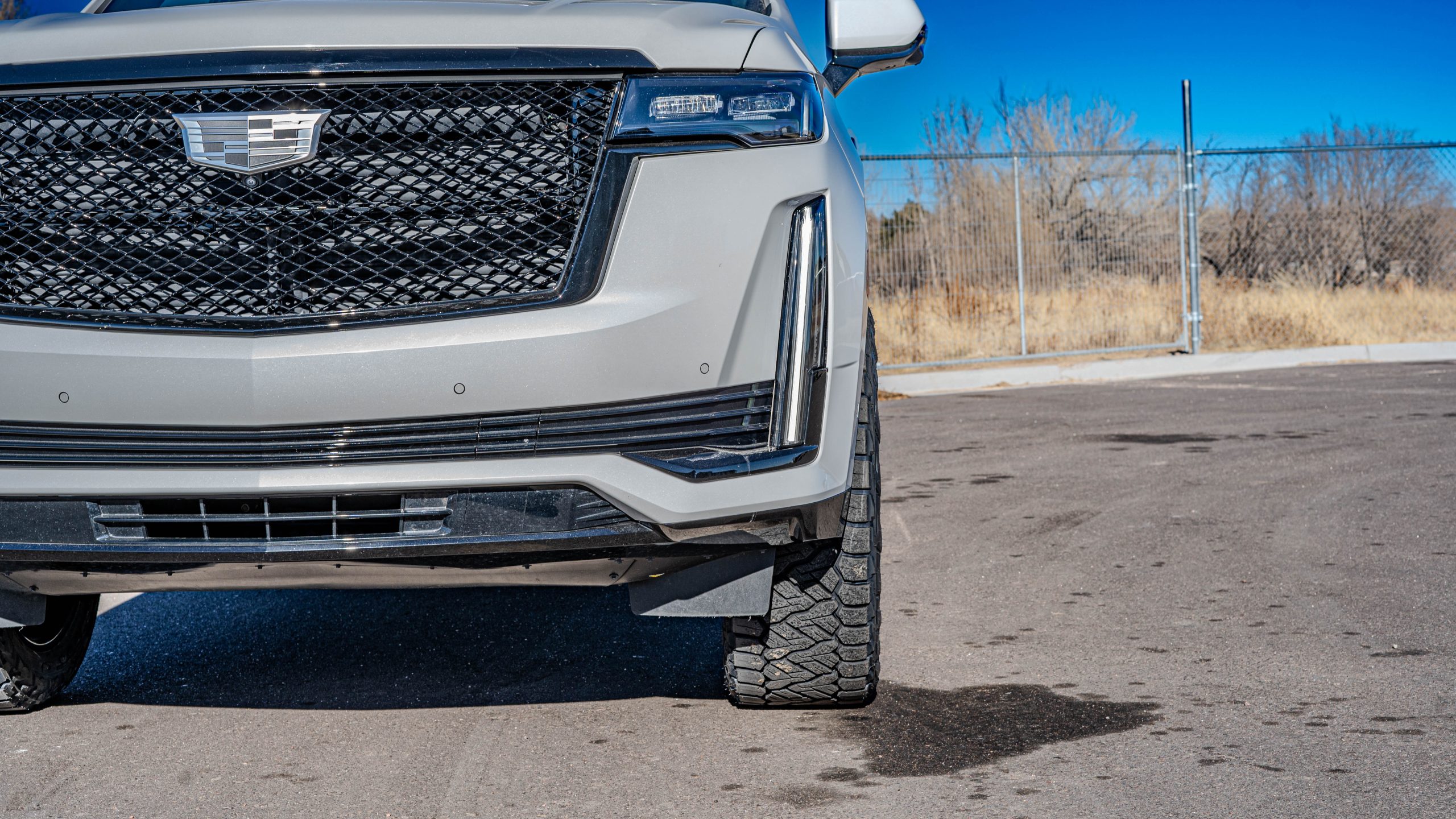 2021 Cadillac Escalade ESV Lifted on 22" Vossen Wheels - Soco Customs ...