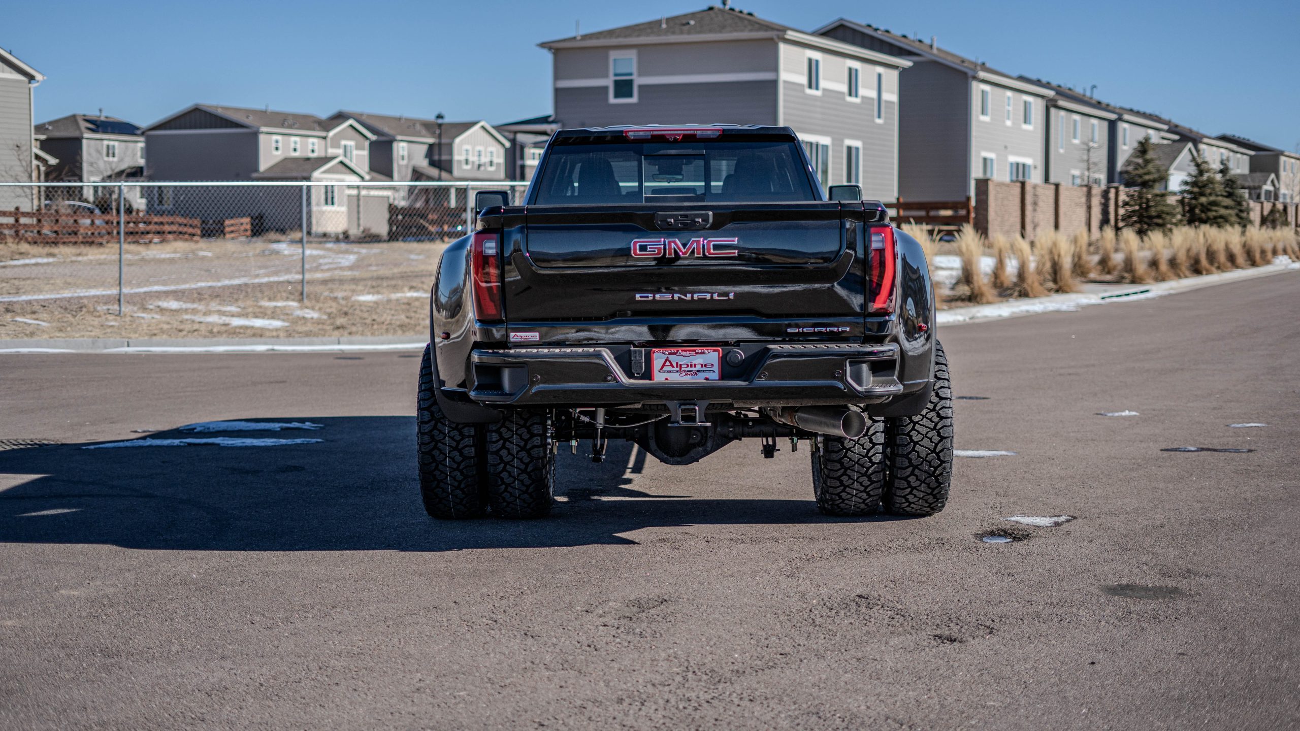 2025 GMC Sierra 3500 Denali Dually on 4" Cognito Lift Kit - Soco ...